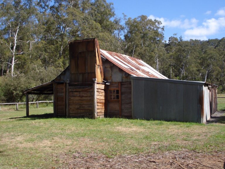 High Country Huts - Mansfield Mt Buller, Victoria