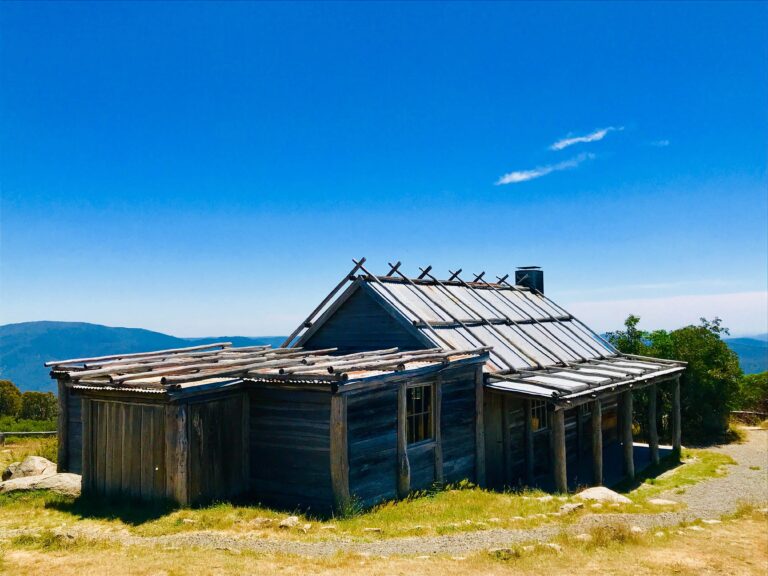 High Country Huts - Mansfield Mt Buller, Victoria