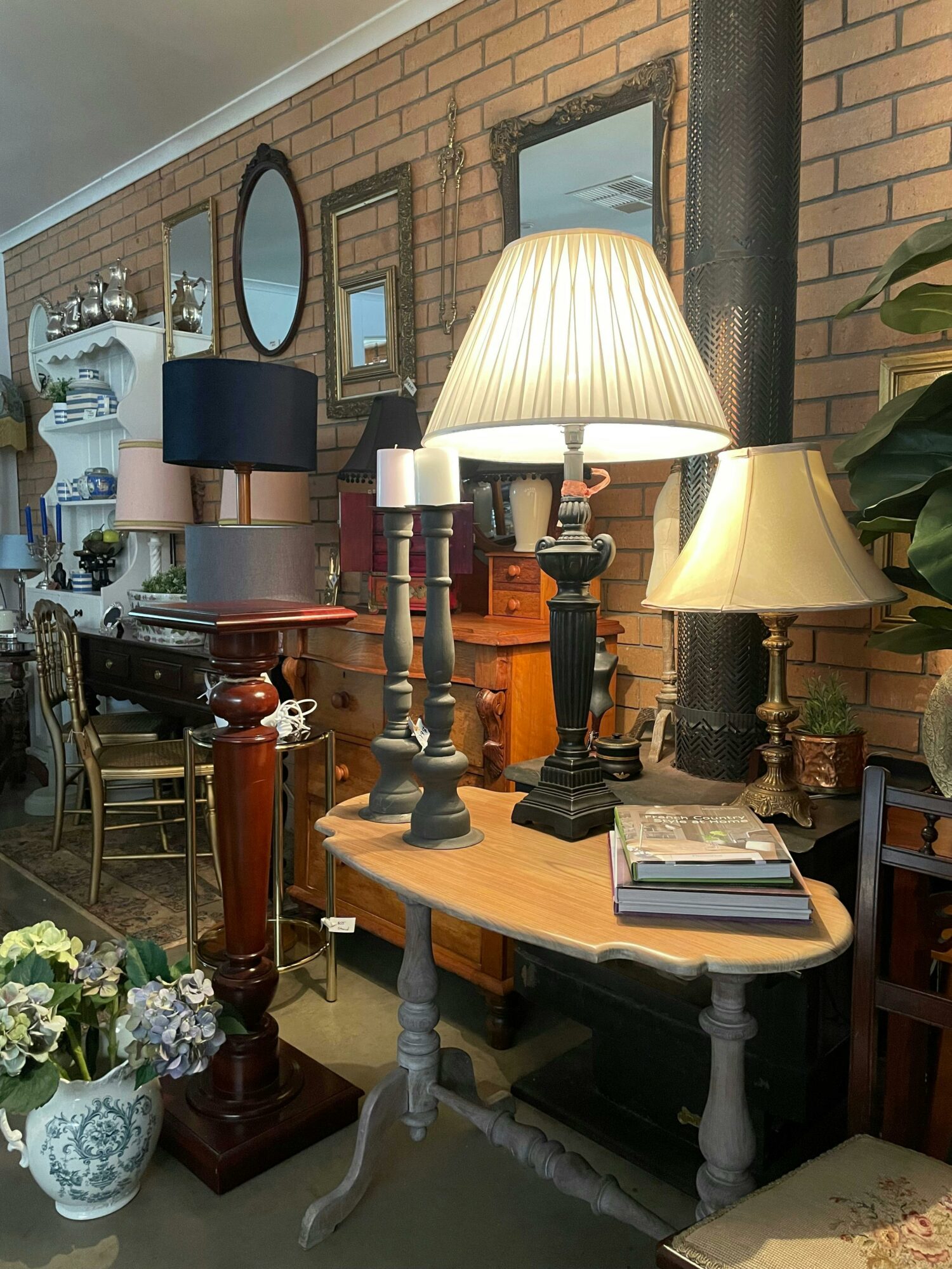 Shopping & Markets - Mansfield Mt Buller, Victoria